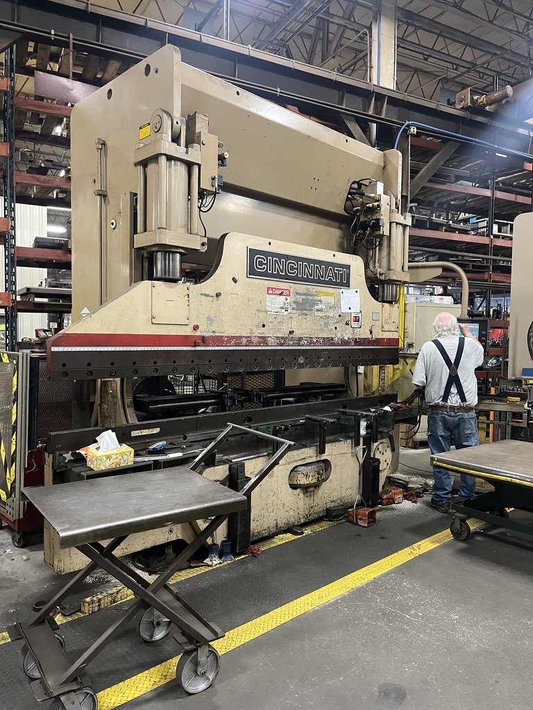 Press Brake: 175 Ton X 12’ Cincinnati Model 176A8 Autoform CNC ...